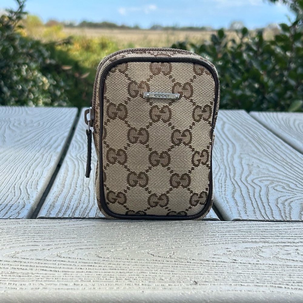 Gucci Gg Monogram Pouch Bag - Gem